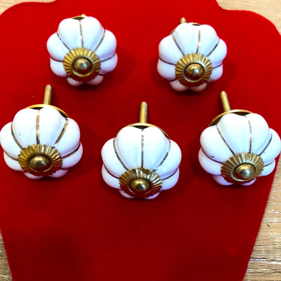 Other | Gorgeous 5piece White Gold Porcelain Knobs | Poshmark